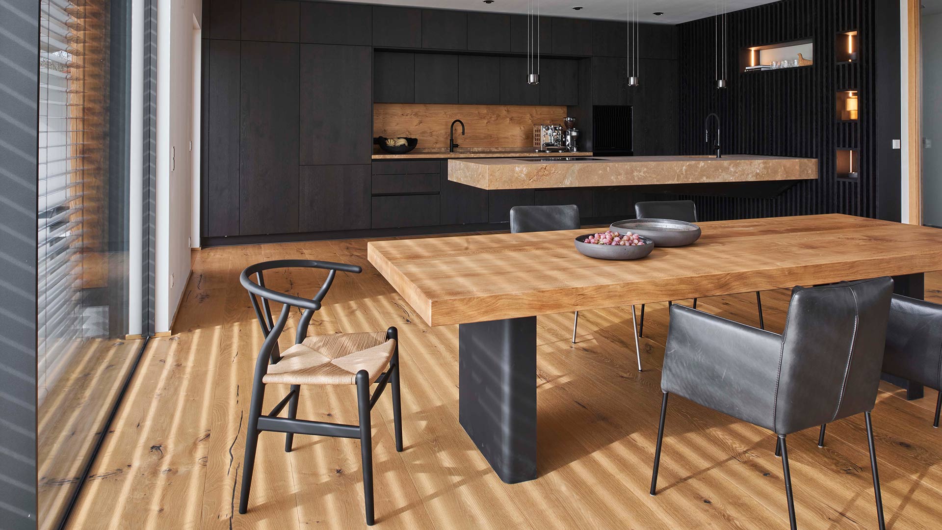 Zero gravitiy - floating kitchen worktop from natural stone